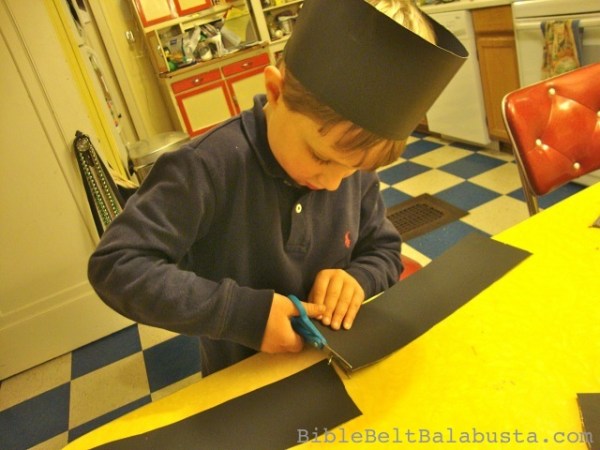 Easy Haman Hat for Purim | Bible Belt Balabusta